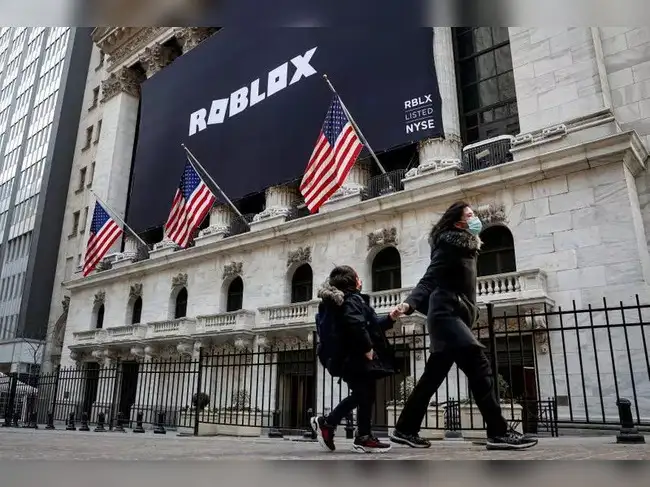 Roblox Corp: Roblox reveals bookings surge in first post-debut report ...