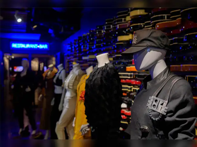 Janet Jackson's Rhythm Nation jacket goes for $81K at auction, more ...