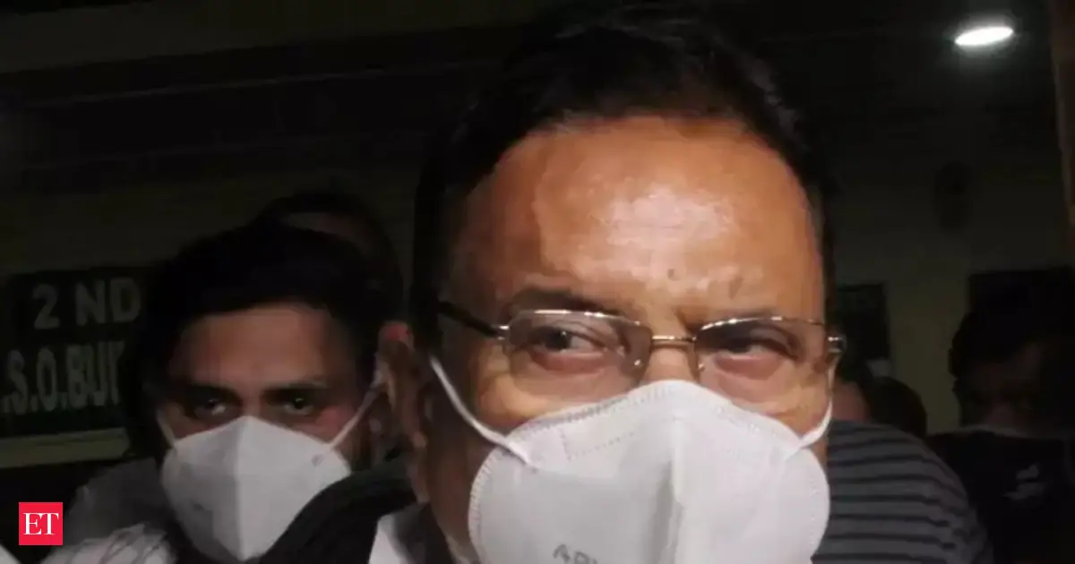 Narada case: Madan Mitra, Sovon Chatterjee admitted to SSKM - The ...