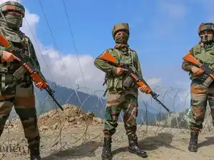 Assam Riflewomen deployed in Kashmir to assist male soldiers in ...