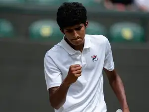 Indian-origin Samir Banerjee lifts Wimbledon boys singles title - The ...