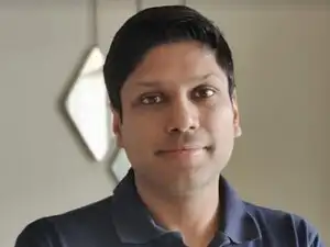 lenskart hiring: Lenskart to add 2,000 employees by 2022 - The Economic ...