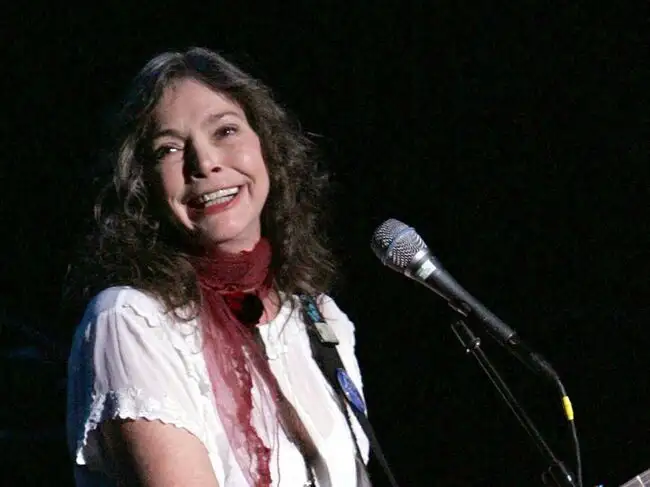 Nanci Griffith, Grammy-winning folk singer-songwriter, passes away at ...
