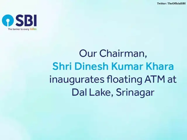 floating atm: SBI opens floating ATM on a houseboat at Dal Lake ...