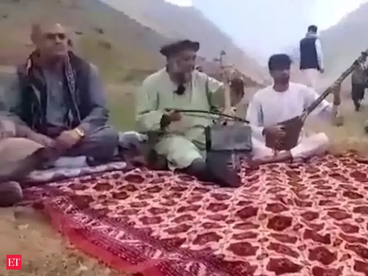 Afghanistan: Folk artist Fawad Andarabi dragged out of home, shot dead ...