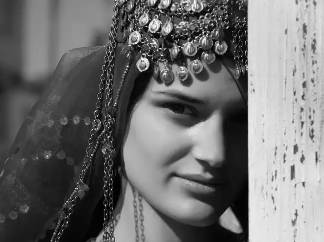 Let the music play: Kabul sees day-time weddings after Taliban takeover ...