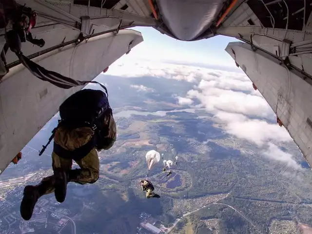 zapad: Zapad: Indian troops conduct combat free fall, special heliborne ...