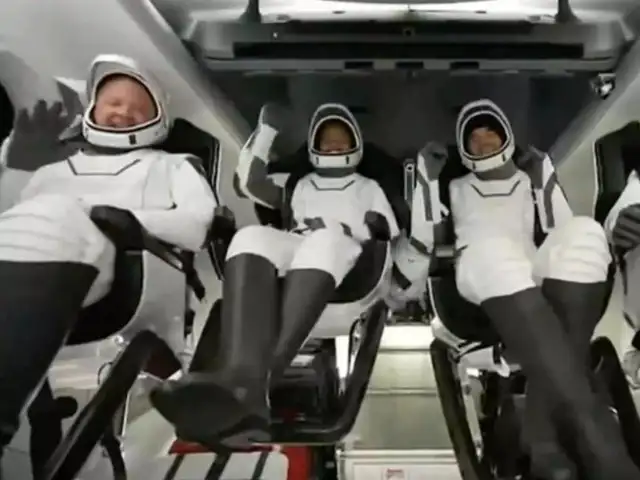SpaceX capsule with world's first all-civilian orbital crew returns ...