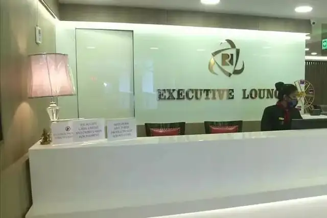 IRCTC open Executive Lounge at Varanasi Station - New modern Executive ...