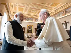 modi: PM Modi, Pope Francis discuss wide range of issues during their ...