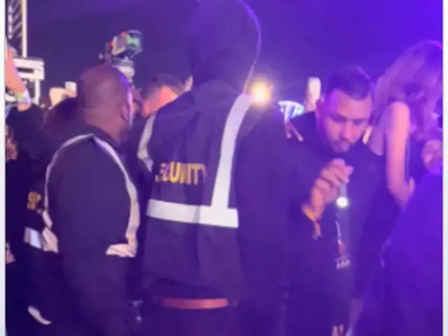 Crowd surge kills at least 8 at Houston music festival - Sudden surge ...