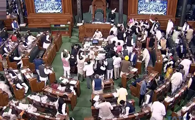 Lok Sabha and Rajya Sabha pass bill to repeal three farm laws without ...