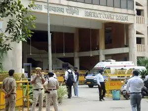 Delhi Rohini Court Explosion News: Low intensity explosion in Delhi's ...