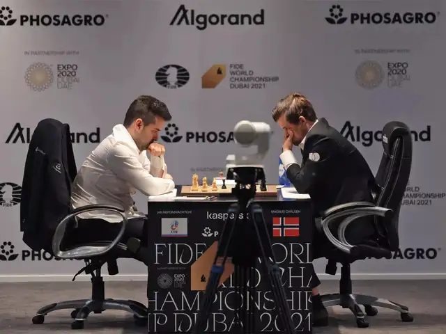 Series of blunders after Game 6 - King Magnus Carlsen keeps chess crown ...