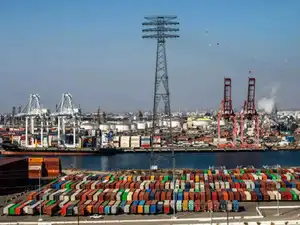 supply chains: LA Port sees chance to ease ship backlog by summer peak ...