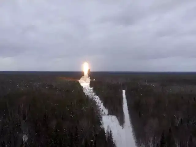 Shelling in east Ukraine, Russia nuclear drill raise tension - Shelling ...