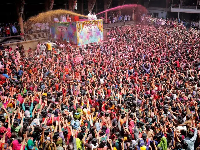 Colours of Holi: Celebrations from across the country - Holi celebrated ...