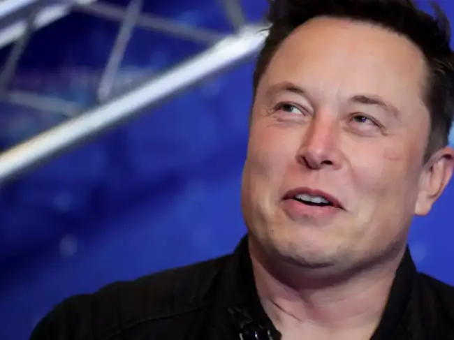 Elon Musk giving 'serious thought' to build a new social media platform ...