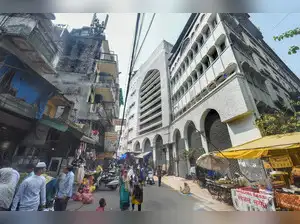 Nizamuddin Markaz: Delhi High Court allows reopening of Nizamuddin ...