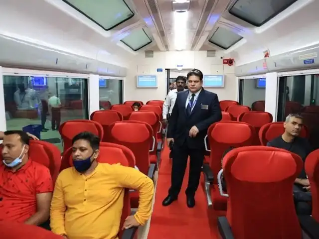 Mumbai - Gandhinagar Shatabdi gets a Vistadome coach - On an interim ...