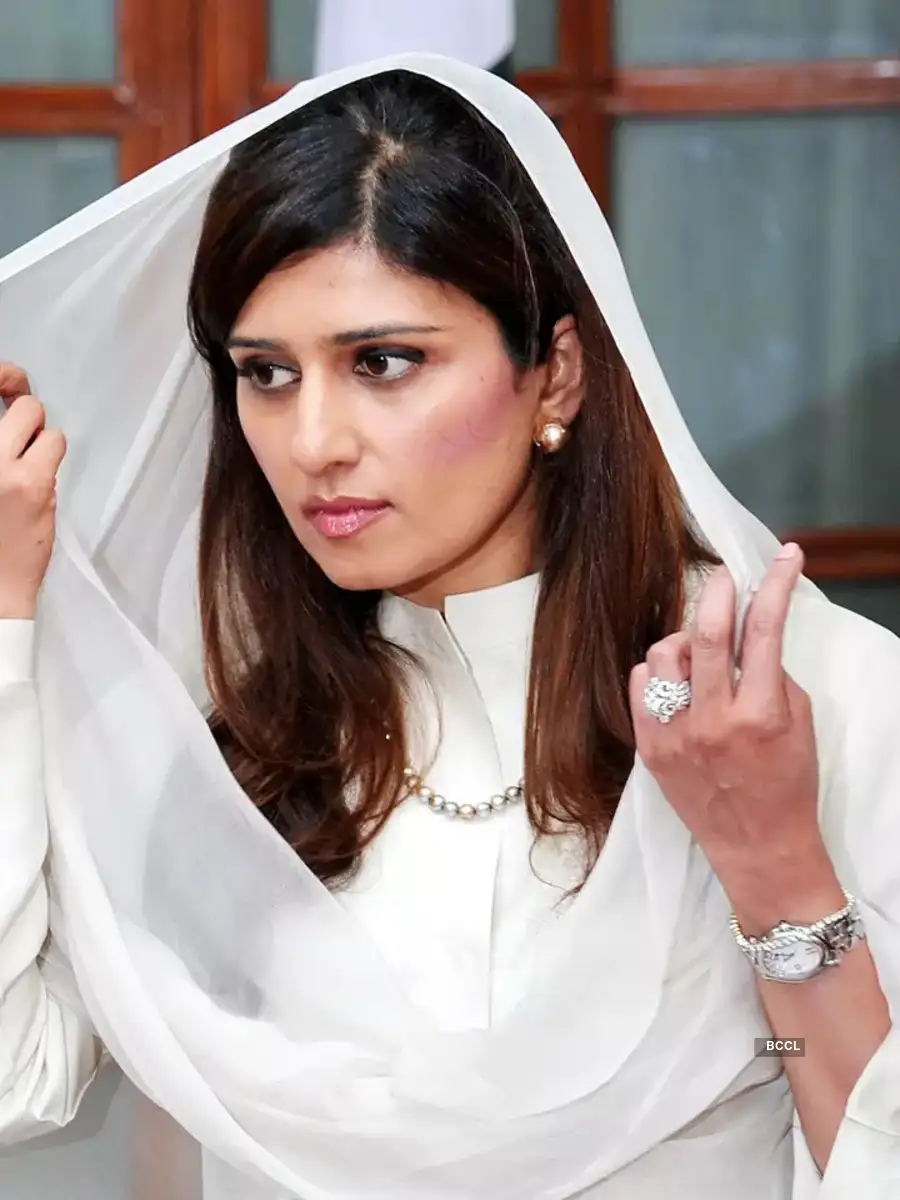 Stylish photos of Pak minister Hina Rabbani | TOIPhotogallery
