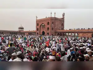 delhi eid: After 2 years, scores of devotees throng mosques to offer ...