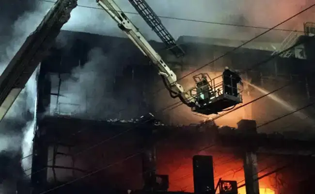 delhi Mundka Fire: Mundka fire: Charred human remains found during ...