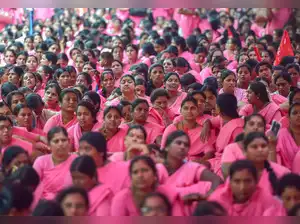 India's one million all-women ASHA volunteers honoured by WHO - The ...