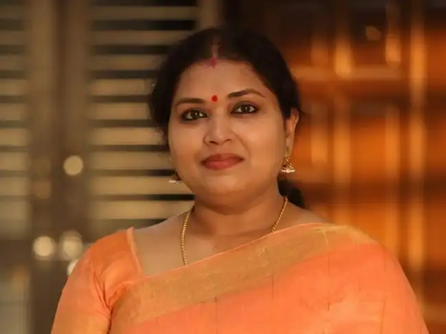 sangeetha sajith death: Malayalam playback singer Sangeetha Sajith ...