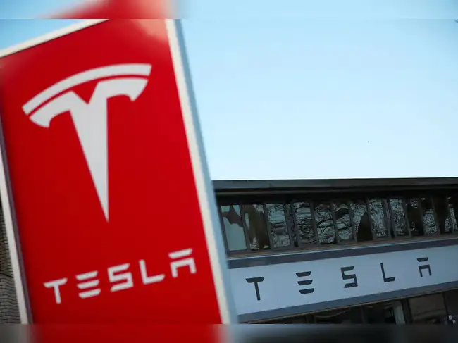 tesla lawsuit: Tesla loses bid to move sexual harassment lawsuit to ...