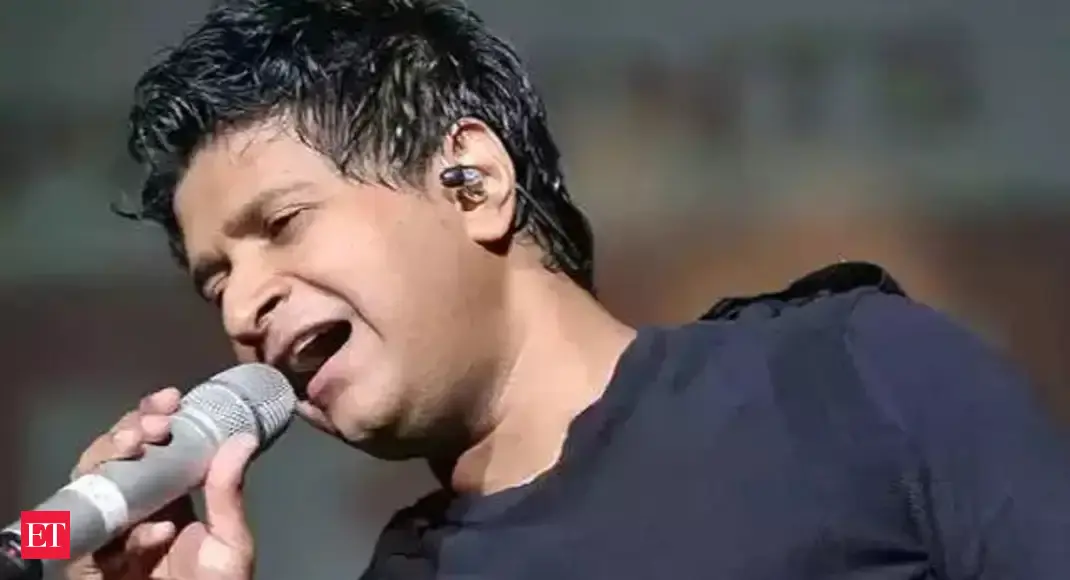 kk songs: Watch: Late singer KK's last song released - The Economic ...