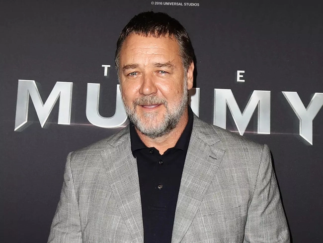 Russell Crowe to star in Julius Avery's supernatural thriller 'The Pope ...