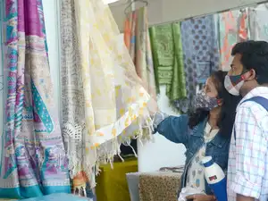 assam news: Assam govt to procure handloom items directly from ...