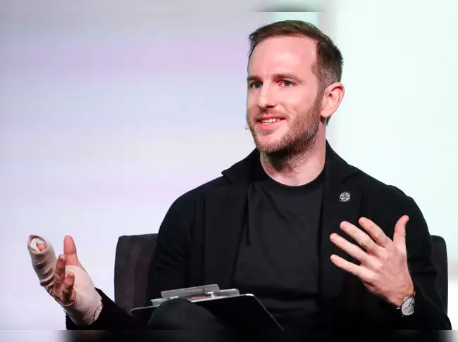 Airbnb | Joe Gebbia: Airbnb cofounder Joe Gebbia steps down after 14 years