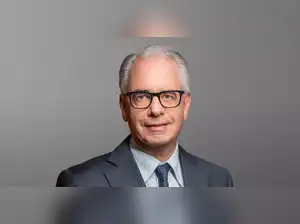 Credit Suisse CEO: Credit Suisse names new CEO as losses widen - The ...