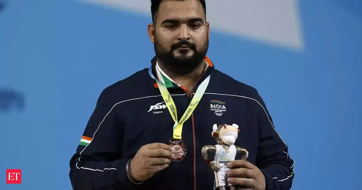 lovepreet singh: CWG 2022: Indian weightlifter Lovepreet Singh captures ...