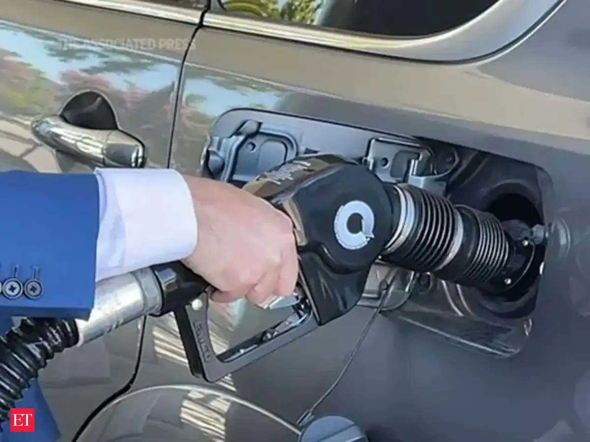 Climate change fight: California to phase out sales of gas-powered cars ...