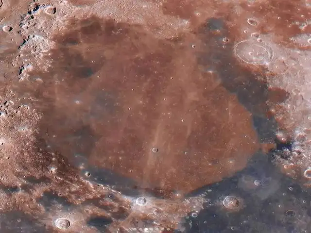 Two astrophotographers capture 'most ridiculously detailed' picture of moon - 'Most ridiculously ...
