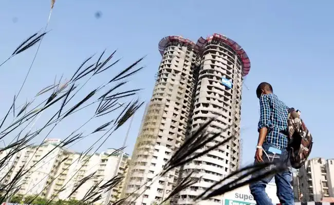 How 3,700 kg explosives will bring down Noida's Supertech twin towers ...
