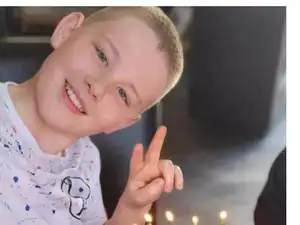 stephen hawking: Autistic 11-year-old from Britain has higher IQ score ...