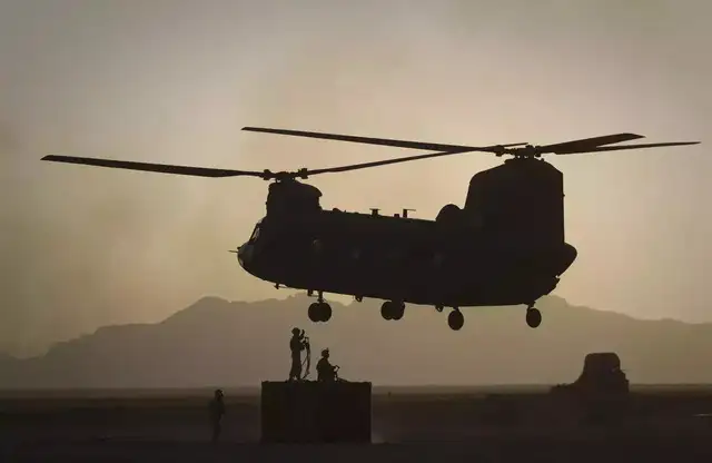 Chinooks use - US Army grounds entire Chinook helicopter fleet | The ...