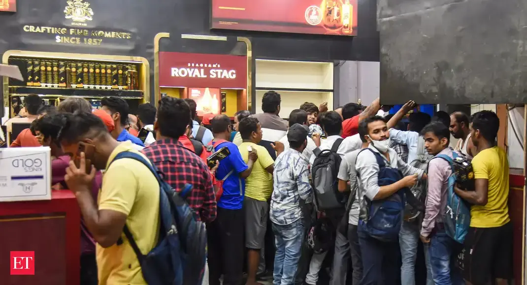 Delhi excise policy: Delhi reverts to old excise policy, opens ...