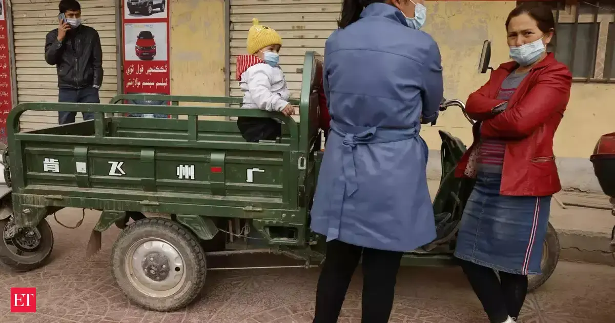 china covid lockdown: Under COVID lockdown, Xinjiang residents complain ...