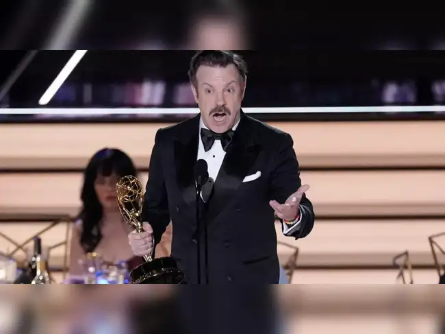 jason sudeikis: ‘Ted Lasso’ star Jason Sudeikis gets Best Actor Emmy ...