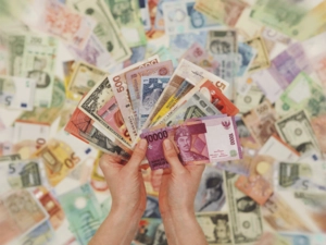 SBI FCNR FD Interest Rates: Highest FCNR FD interest rates: SBI vs ...