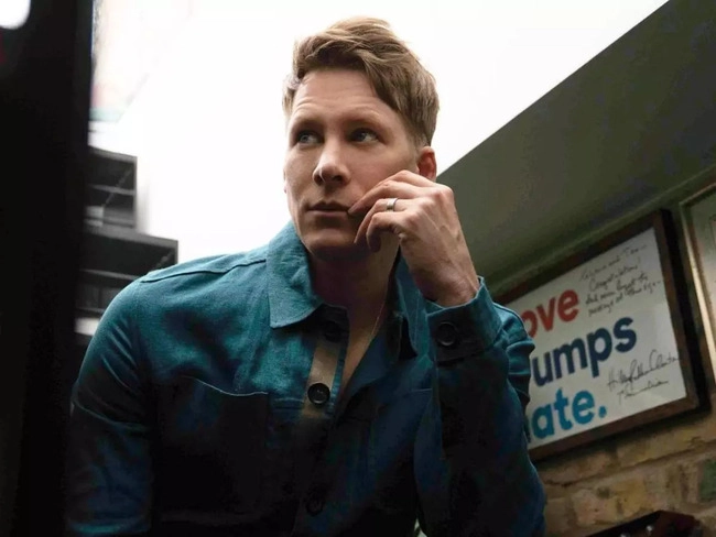 lance black: Film-maker Dustin Lance Black reveals he had 'serious ...