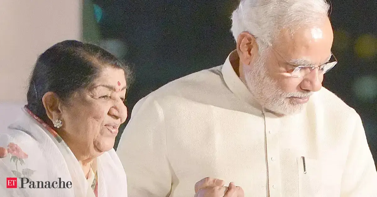 Lata Mangeshkar Birth Anniversary: PM Modi inaugurates Ayodhya chowk ...