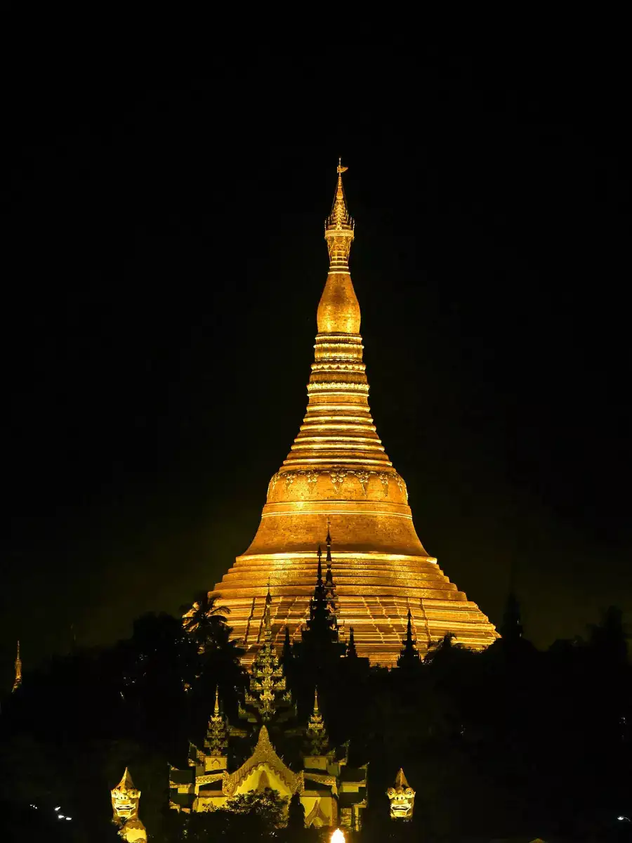 Crowds gather to celebrate Myanmar's Thadingyut Festival | EconomicTimes