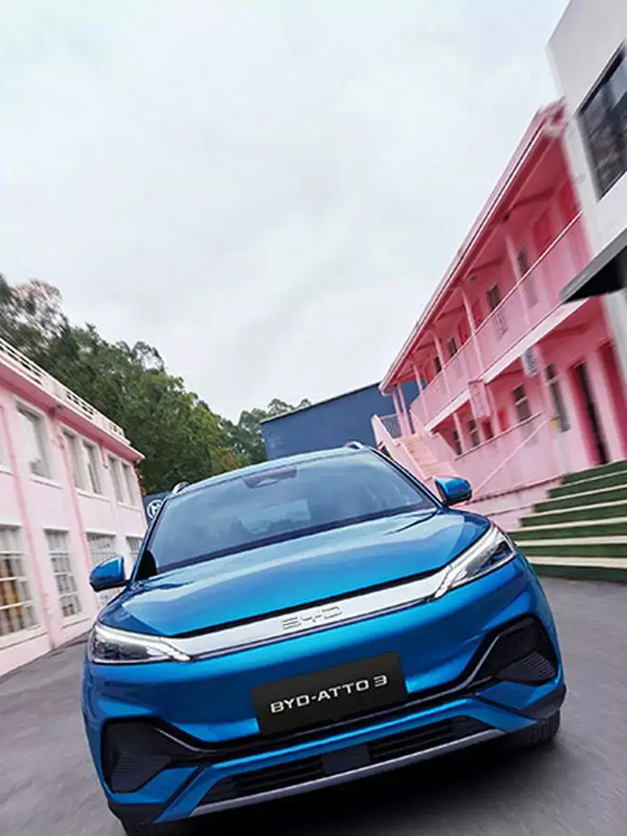 Warren Buffet backed BYD launches ATTO 3 electric car in India with a 512 km range | EconomicTimes