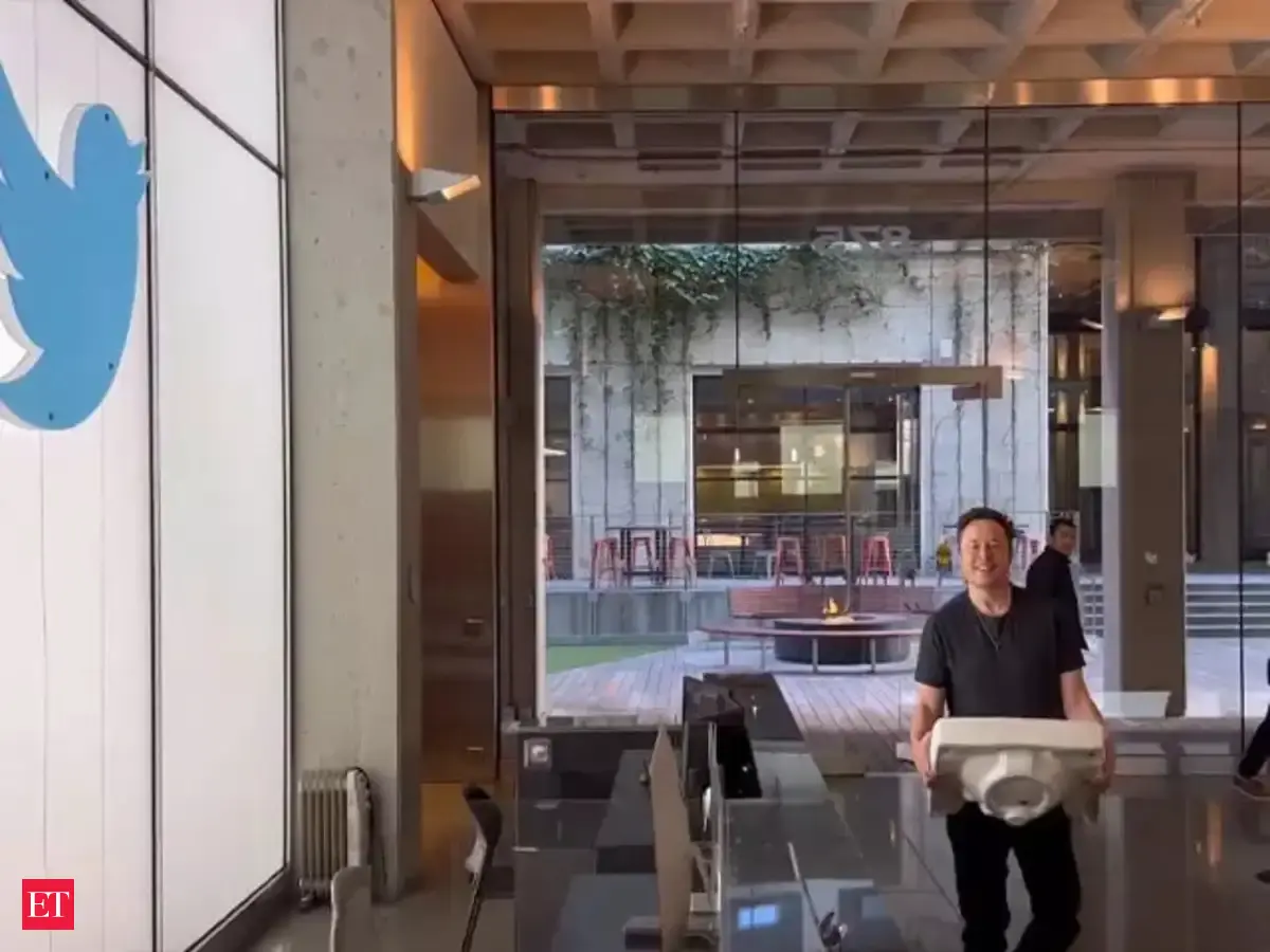 twitter hq: Elon Musk posts video of him lugging sink into Twitter HQ ...